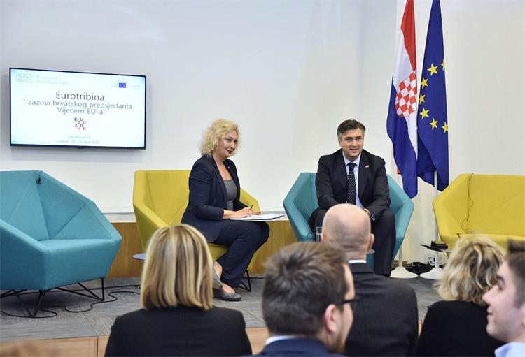 Government of the Republic of Croatia - PM says first month of Croatia ...