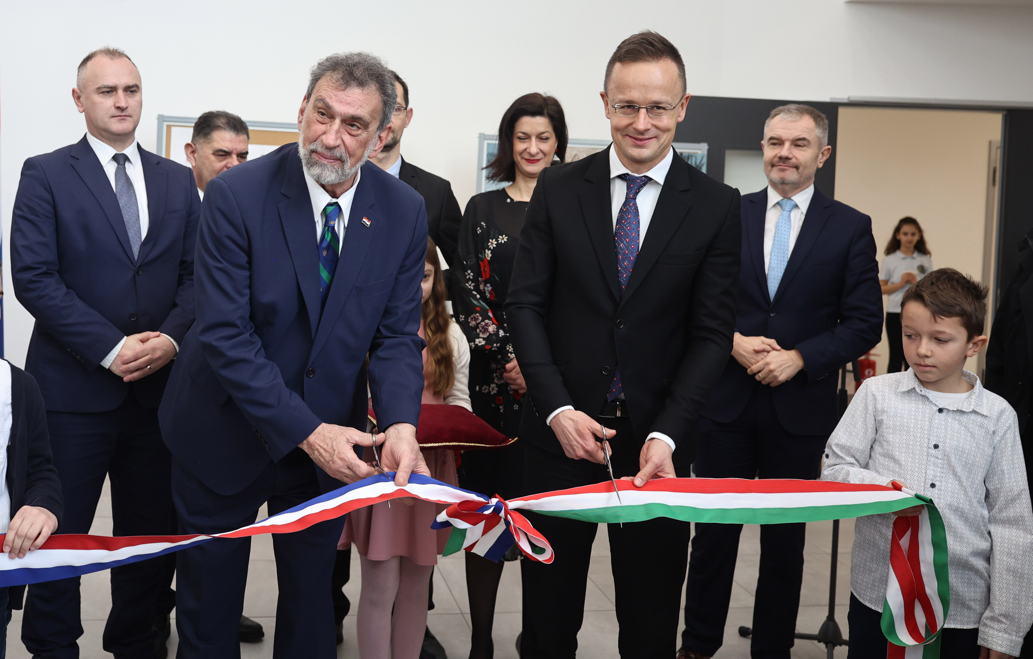 Government of the Republic of Croatia - Hungarian and Croatian ...