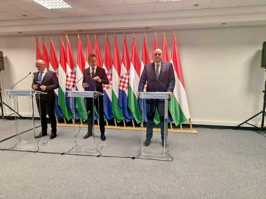 Vlada Republike Hrvatske - Ministri u Mađarskoj: Hrvatska pouzdan partner za energetsku ...