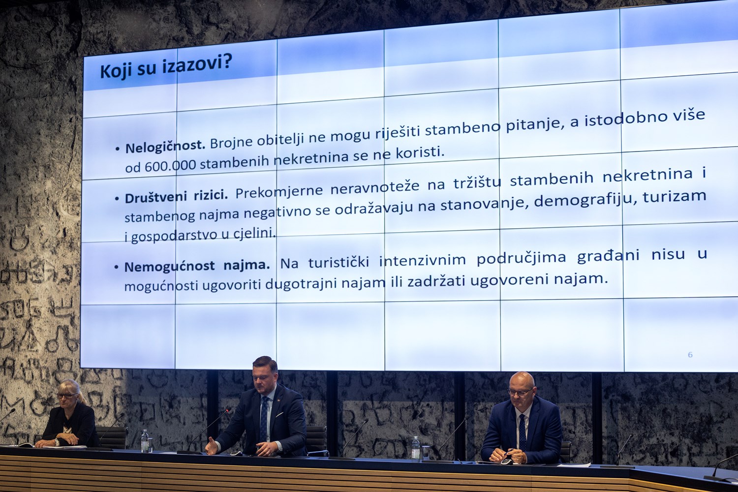 Vlada Republike Hrvatske - Vlada će nastaviti i dalje porezno rasterećivati hrvatske građane i ...